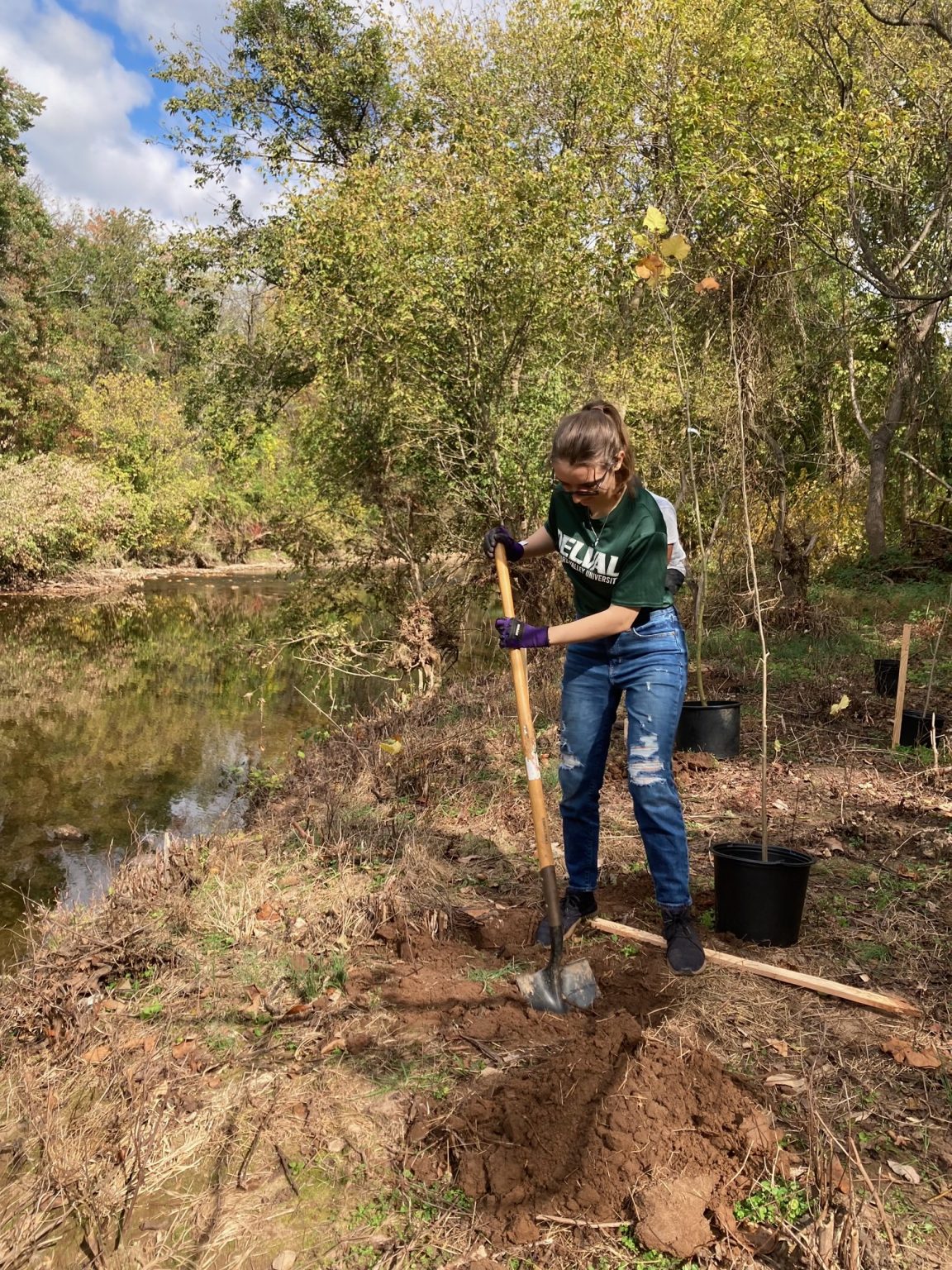 Tree Planting at Bellwood Preserve - Heritage Conservancy